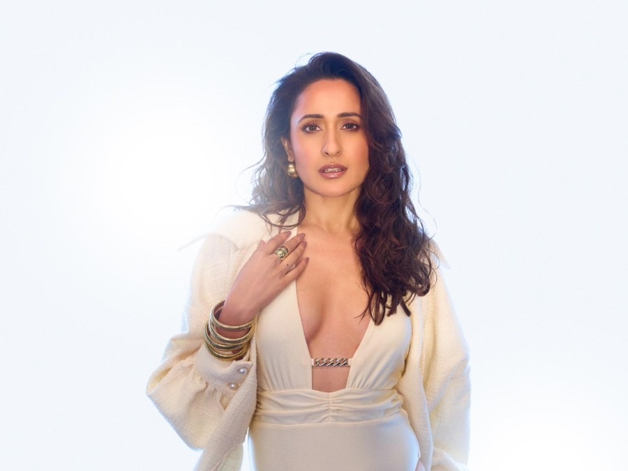 Deepika Padukone to Pragya Jaiswal: Best Bikini Looks of Bollywood Actresses